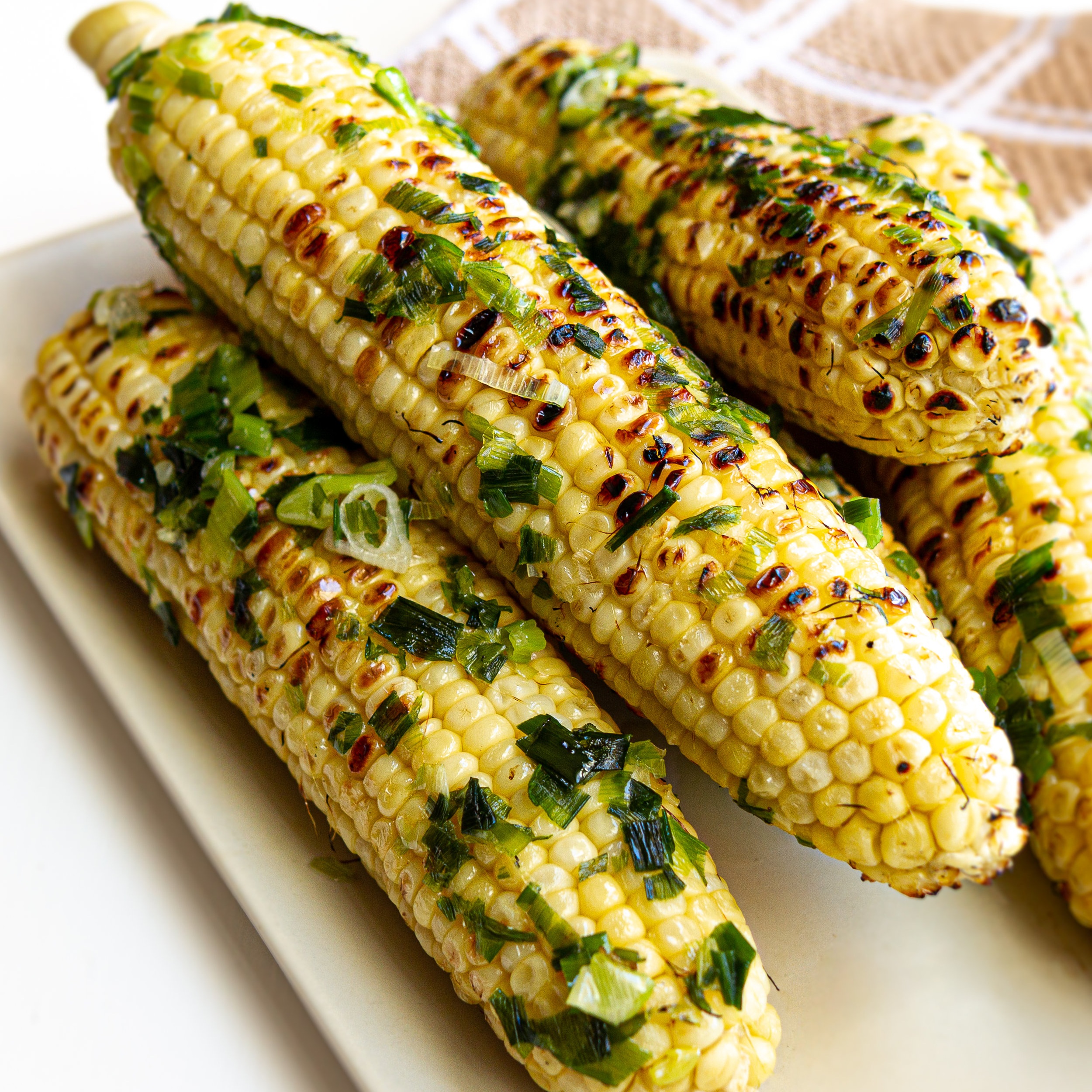 Vietnamese Grilled Corn with Scallion Oil (Bắp Nướng Mỡ Hành) - Vicky Pham